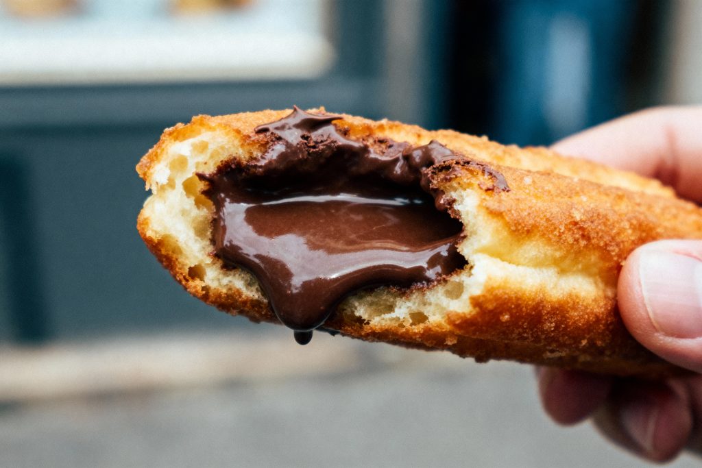 Comment réaliser une délicieuse friture au chocolat